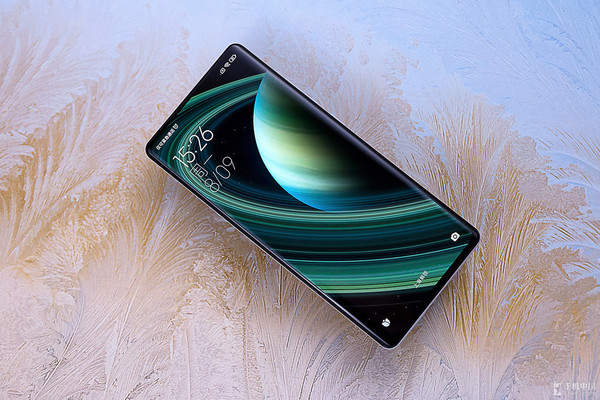 小米MIX4今天十点全渠道开售 真全面屏手机4999元起 - 通信终端 — C114通信网