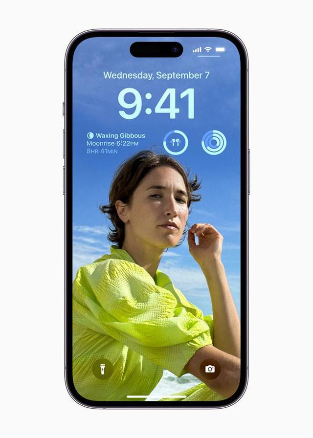 苹果官方解读iOS 16正式版：带来锁屏迄今最大更新 - 通信终端 — C114通信网