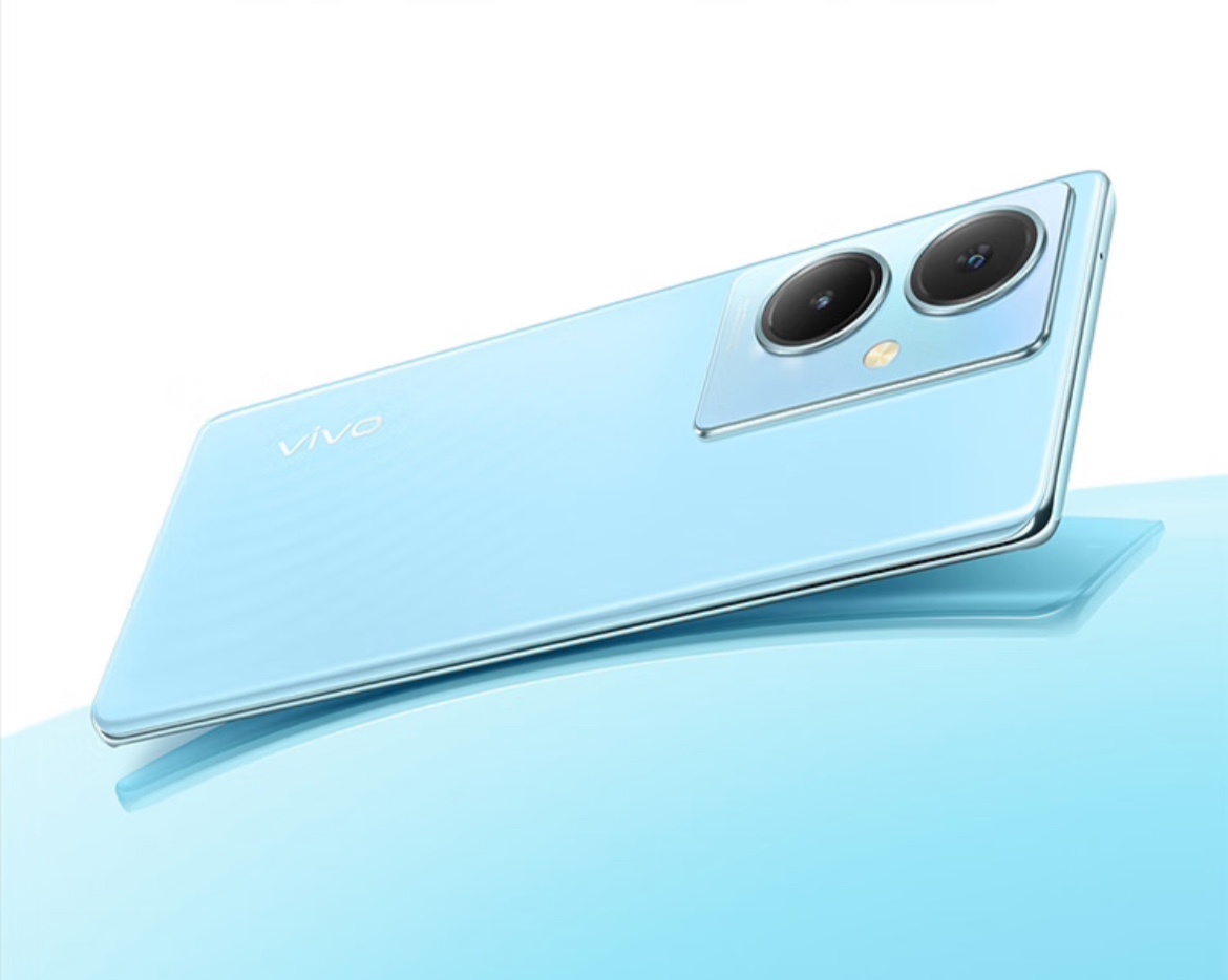 vivo Y 系列首款曲面屏手机 Y78 + 开启预售：搭载高通 695 处理器，1599 元起 - 通信终端 — C114通信网