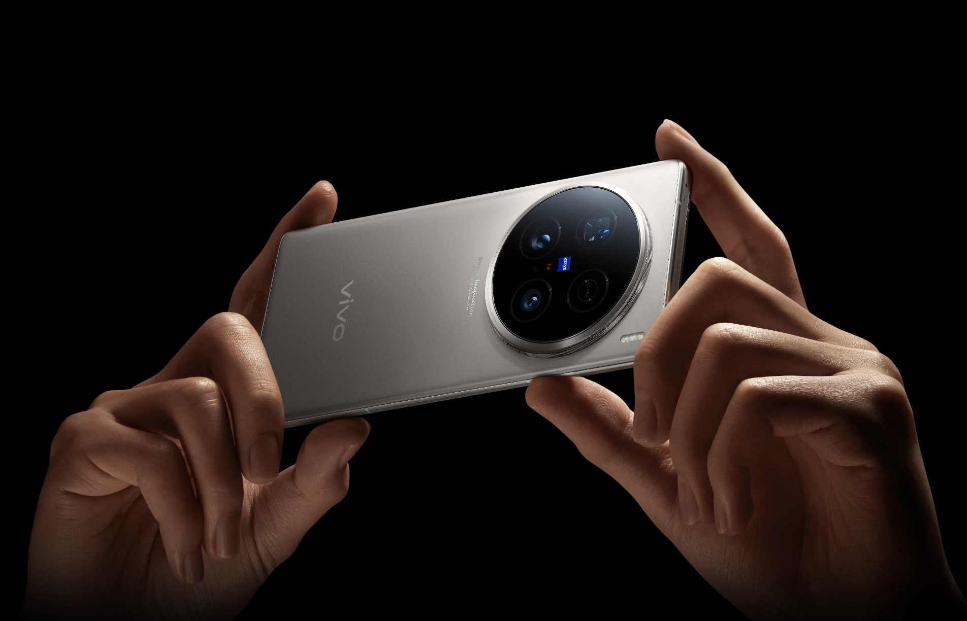 vivo X100 Ultra首发搭载国产超声波指纹方案 - 通信终端 — C114通信网