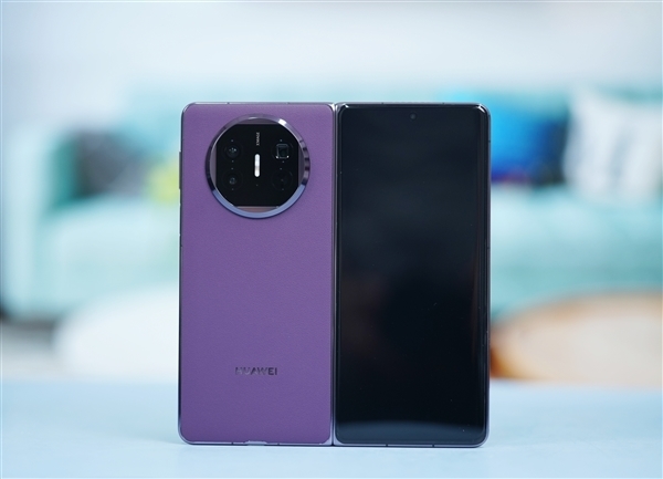 不止Mate 70！曝华为Mate X6下半年发布：最强折叠旗舰 - 通信终端 — C114通信网